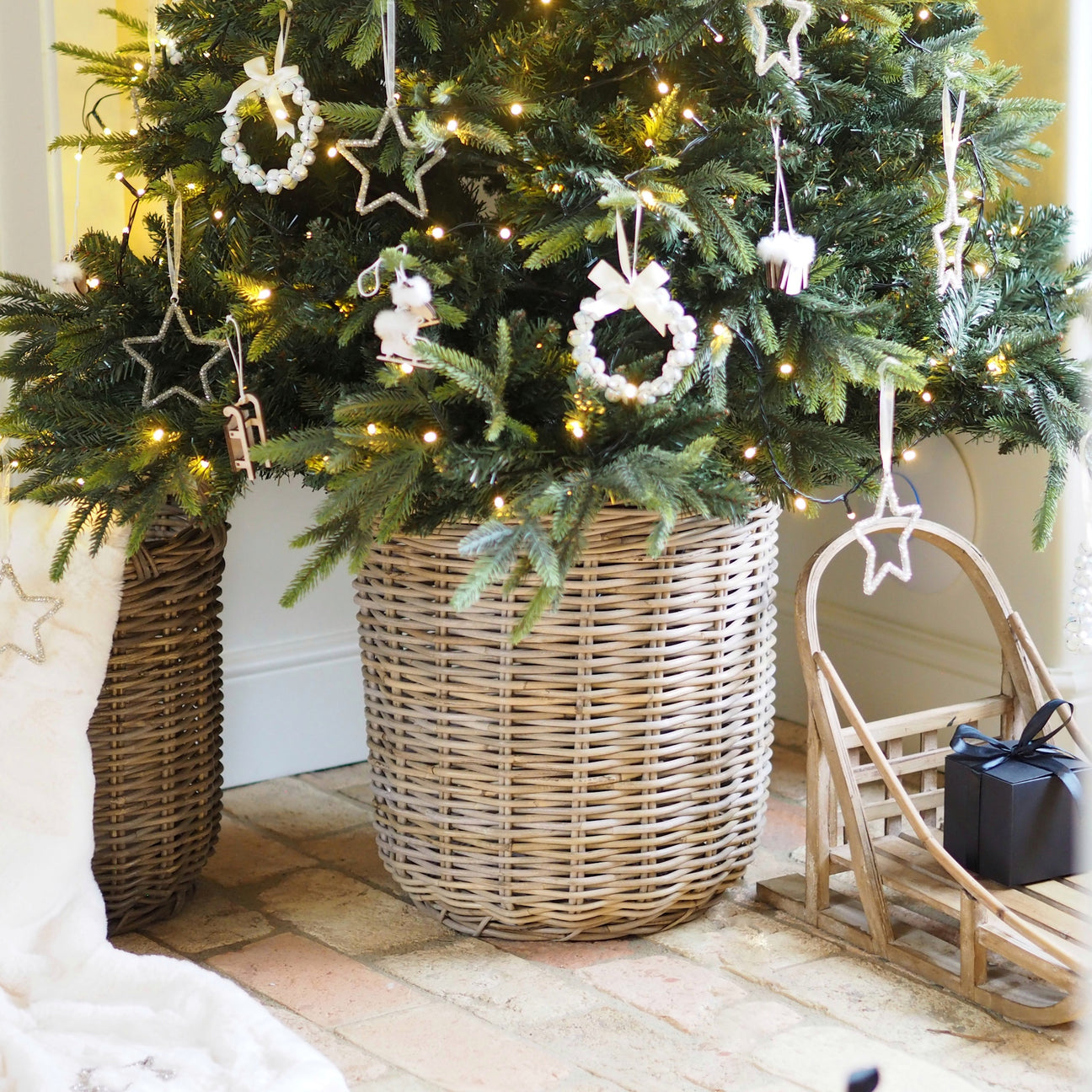 Large Round Rattan Willow Basket – Dot and Blush