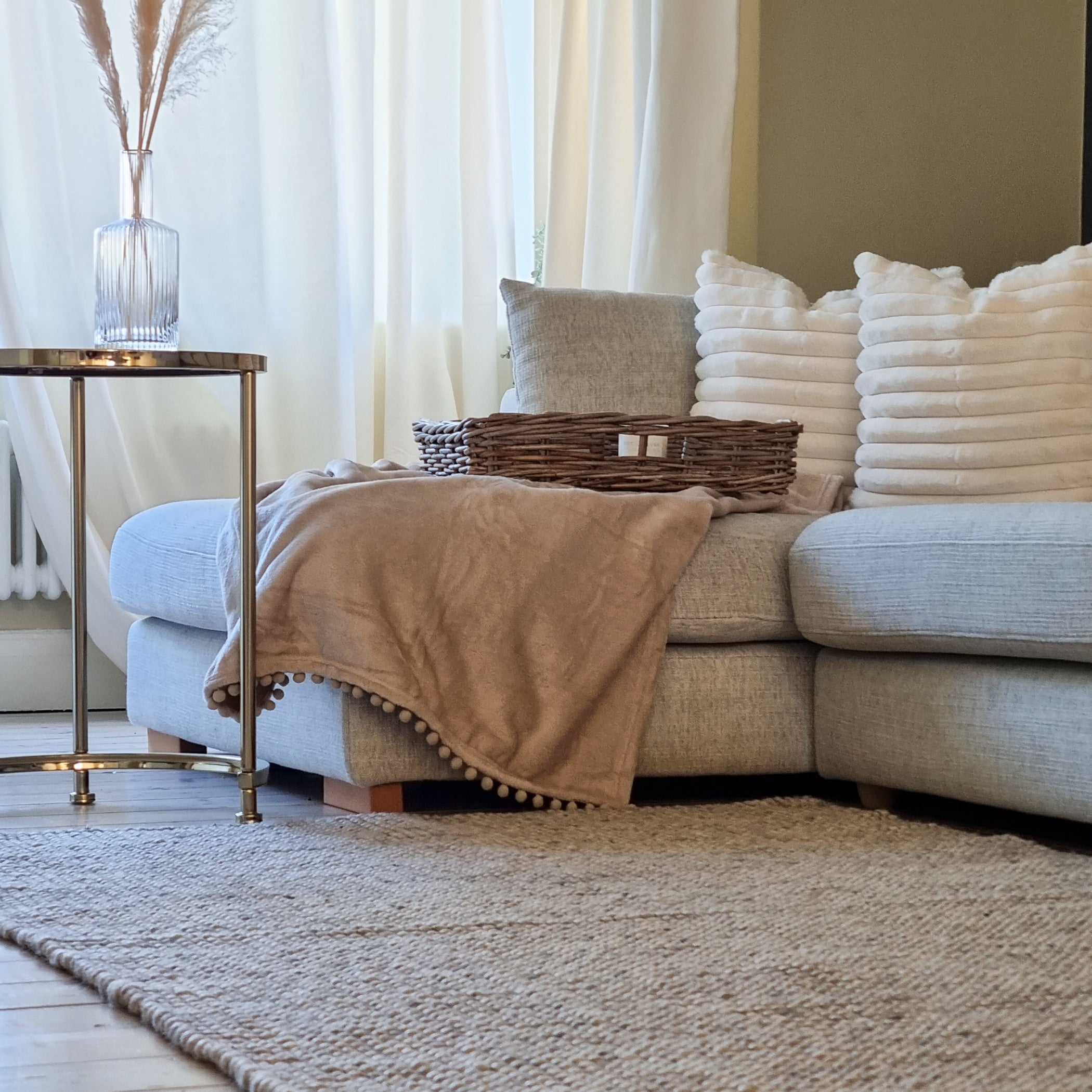 Large Taupe Wool Rich Rug – Dot and Blush