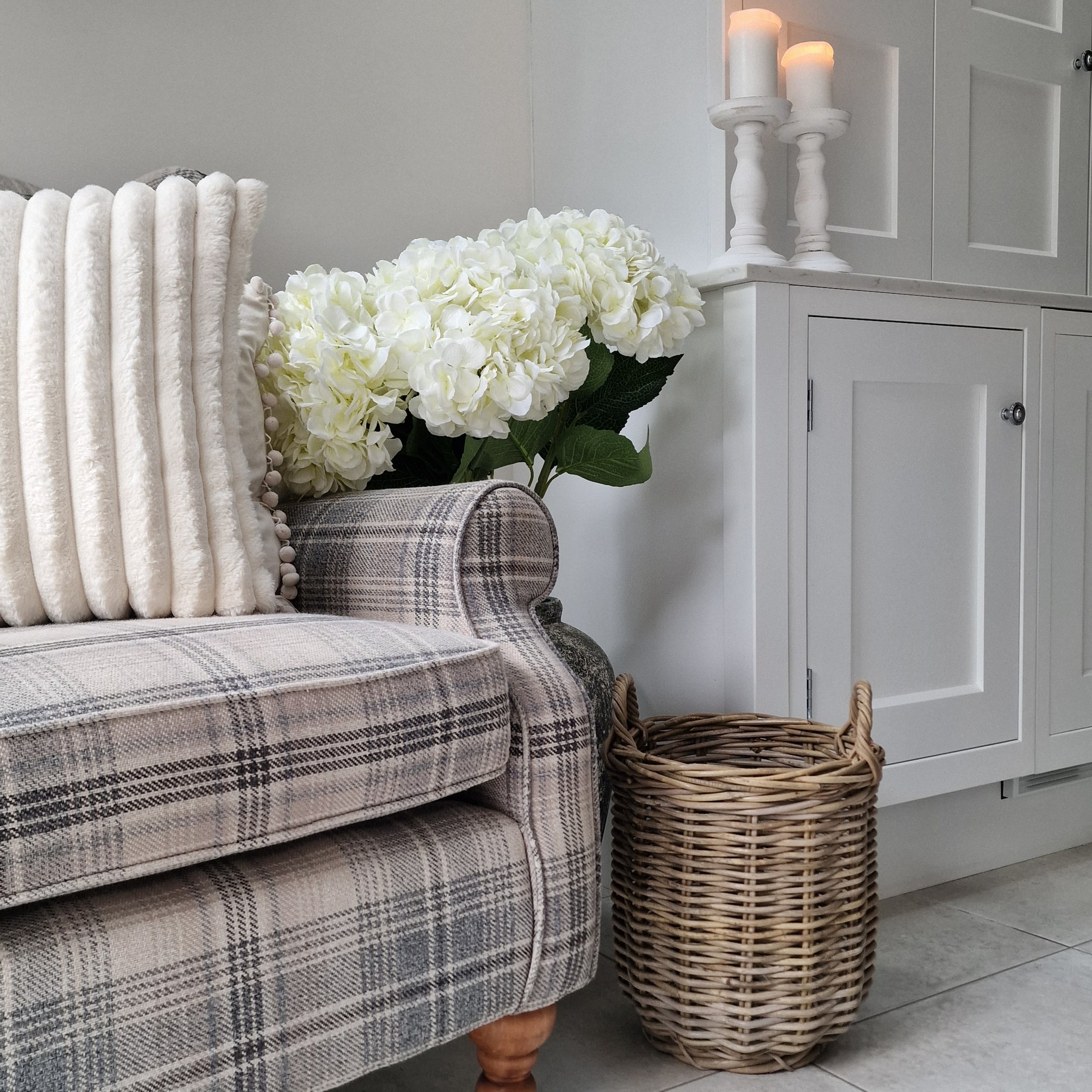 Small Round Rattan Willow Basket – Dot and Blush