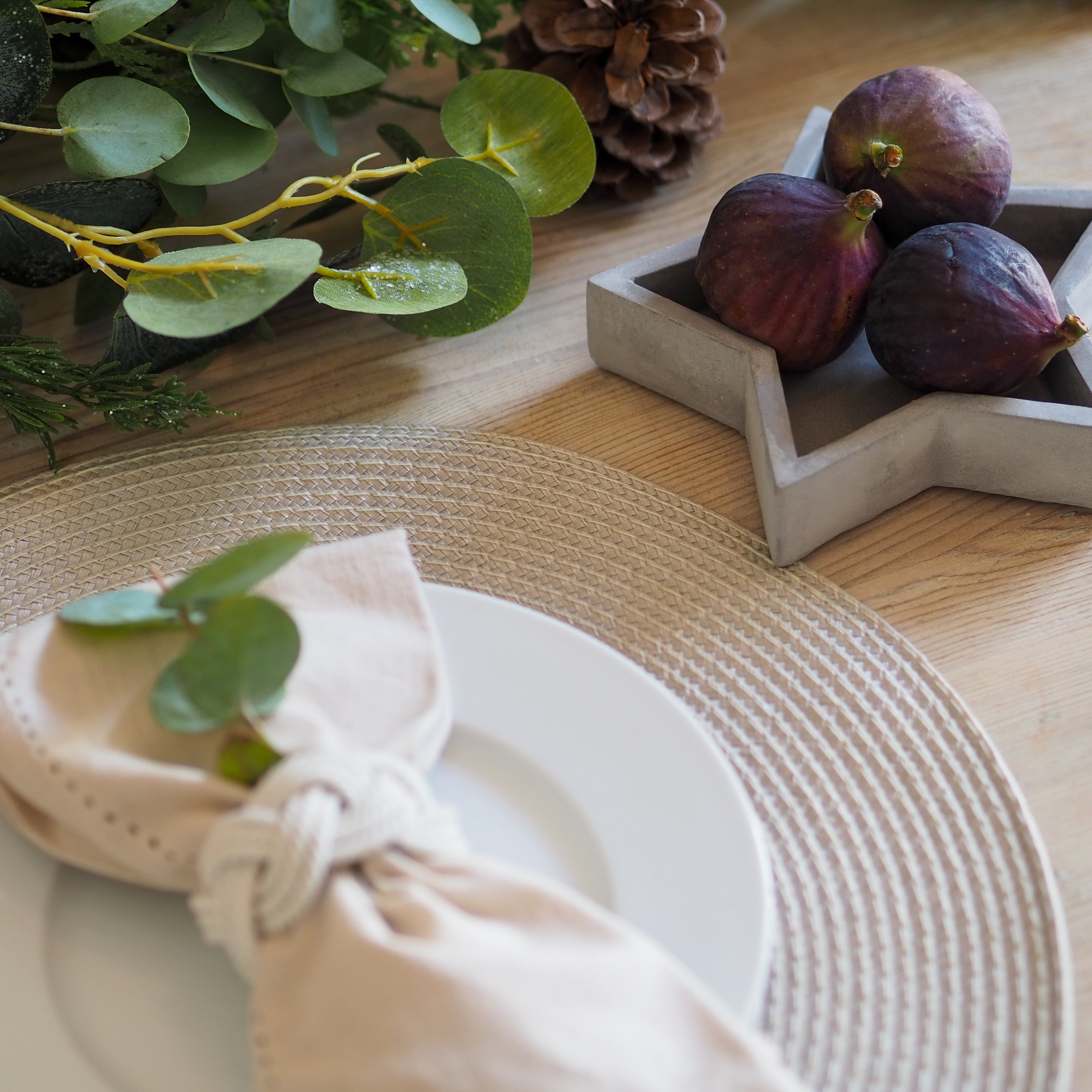 Beige Circular Placemats Set Of Four – Dot and Blush